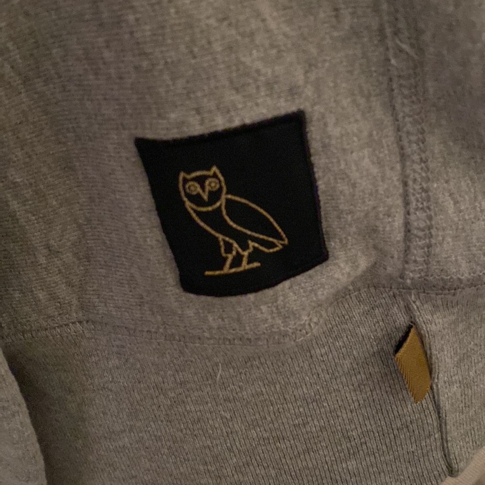 1000% Authentic Drake’s Ovo October’s Very Own Gray S… - Gem